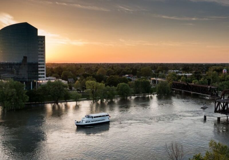 Sacramento: New Year's Eve River Cruise - An Honest Look at the Sacramento NYE River Cruise