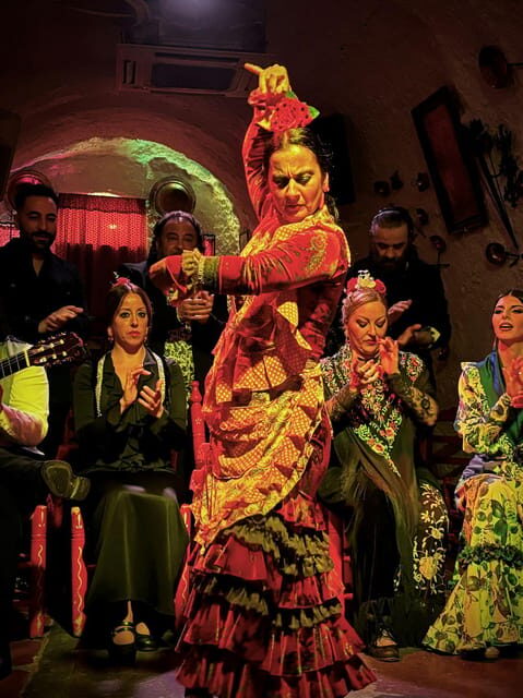 Sacromonte: Flamenco Show at Cuevas Los Tarantos Tickets - FAQ