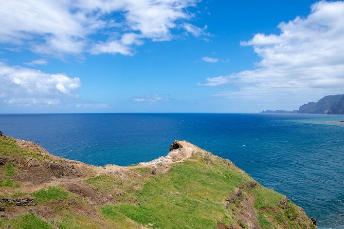 Safari 4x4 Pico Arieiro Santana in Small Group "FlowerEAST" - A Close Look at the Itinerary and Experience