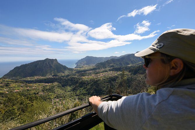 Safari 4x4 Pico Arieiro Santana in Small Group "FlowerEAST" - The Sum Up