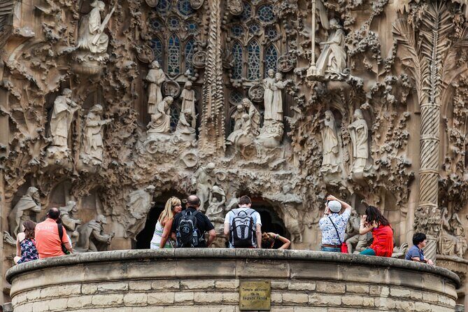 Sagrada Familia Guided Tour with Skip The Line Access - FAQs