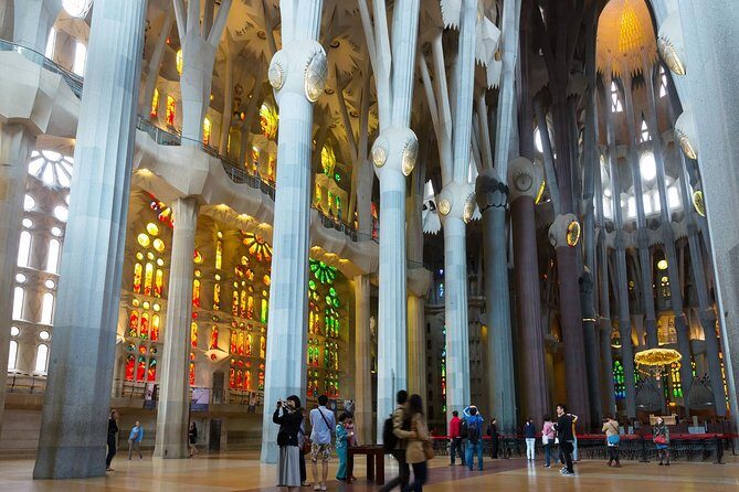 Sagrada Familia Private Tour in Barcelona - Authentic Insights from Reviewers