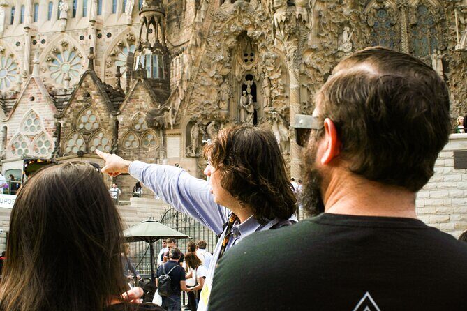 Sagrada Familia Small Group Guided Tour with Skip the Line Ticket - FAQ