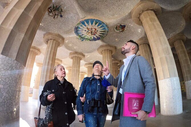 Sagrada Familia: Small Group Tour, hotel pick-up with Fast-Track - Pricing and Value