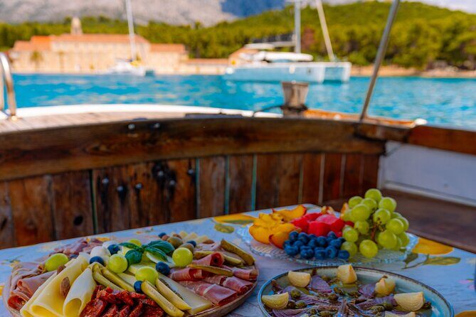 Sail Away - Korula Archipelago Cruise, Swim and Snorkel - The Sum Up