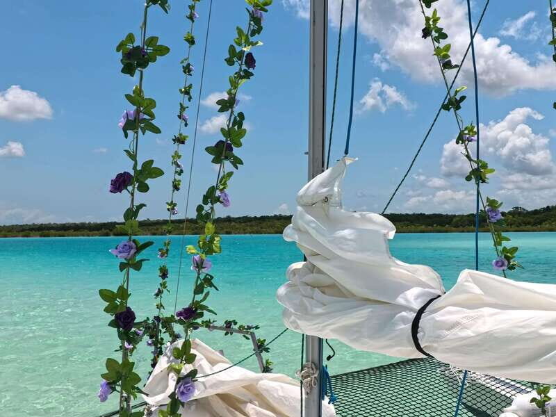 Sail for 4 hours in the most SECRET spot in Bacalar. INCLUDES Beach Club. - Practical Details and Value