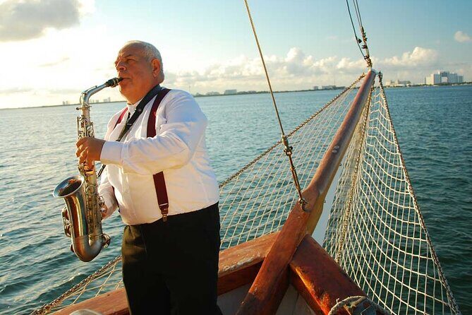 Sail Under Light of the Moon & Enjoy a Romantic Dinner in Spanish Galleon - FAQ