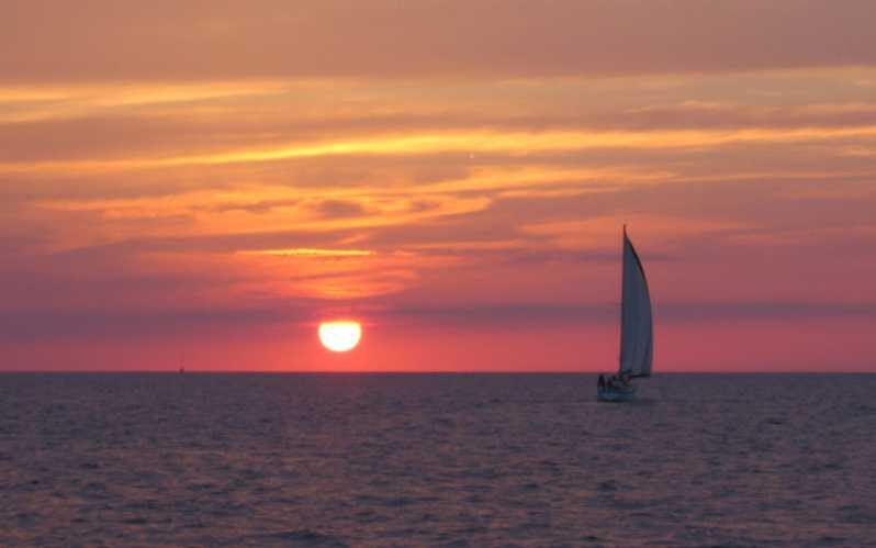 Sailboat Sunset Trip in Menorca - Key Points