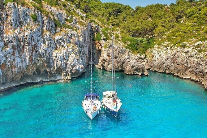 Sailing boat tour with lunch and swimming stops - Discovering the Itinerary: What Awaits on This Sailing Adventure