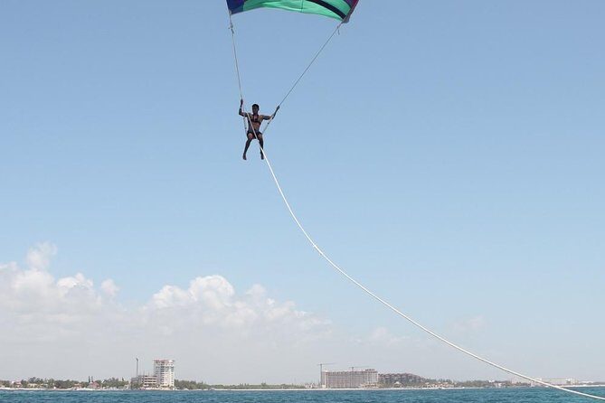 Sailing Catamaran with Open Bar to Isla Mujeres - FAQ