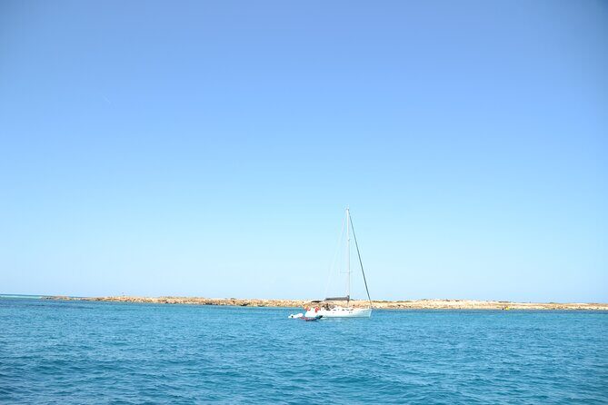 Sailing in Formentera, virgin and natural beaches - FAQs