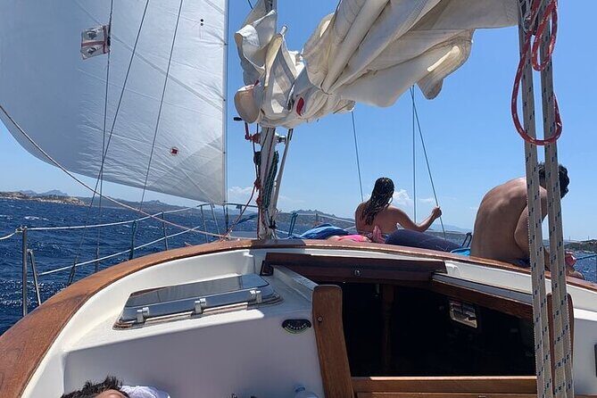Sailing La Maddalena Archipelago with a USCG licensed captain. - The Captain: An Expert Guide
