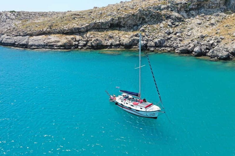Sailing tour around Lindos with food and drinks - Key Points
