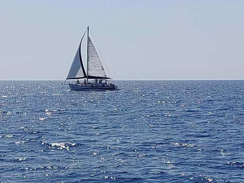 Sailing tour around Lindos with food and drinks - A Closer Look at the Lindos Sailing Tour