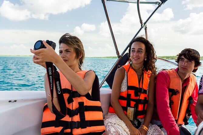 Sailing Tour through the Lagoon of the 7 Colors - FAQs