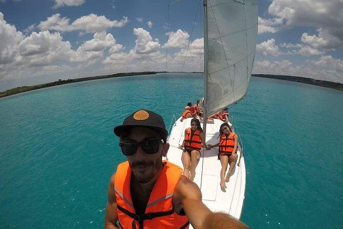 Sailing Tour through the Laguna de los Siete Colores - Practical Tips for Your Trip