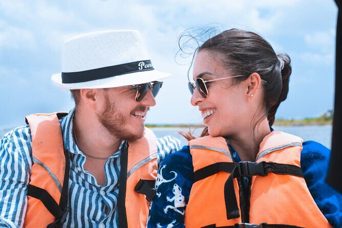 Sailing Tour through the Laguna de los Siete Colores - Is This Tour Right for You?