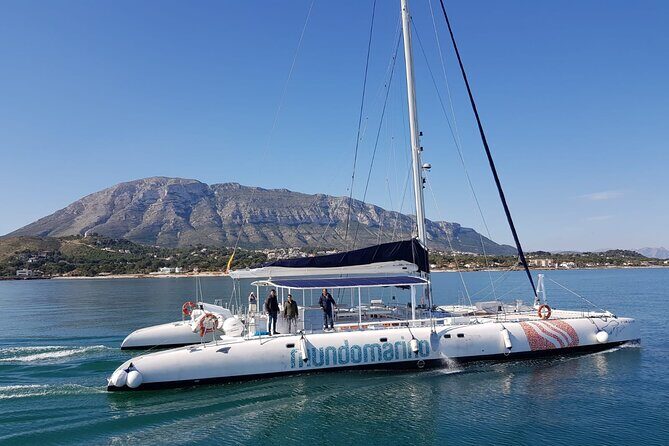 Sailing trip and swim in the bay of Dénia on a catamaran - An In-Depth Look at the Sailing Experience in Dénia