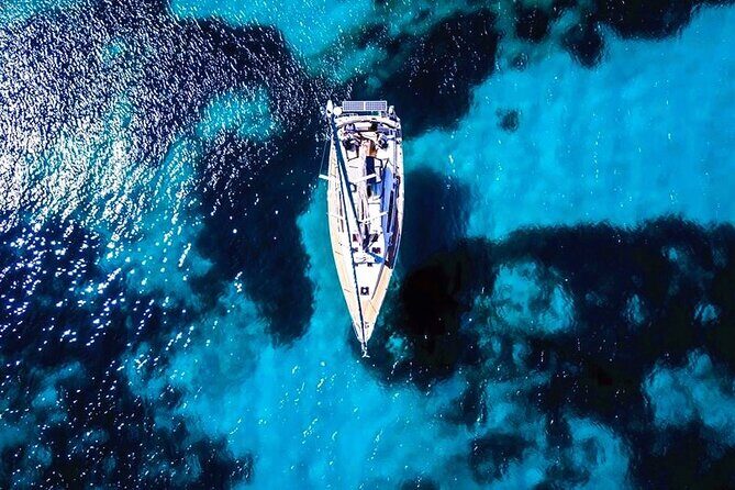 Sailsational Luxury Santorini Catamaran Sunset Cruise with Dinner - Exploring the Itinerary in Detail