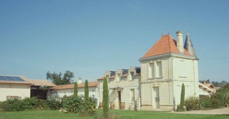 Saint-Émilion: Family Vineyard Visit with Wine Tasting - Key Points