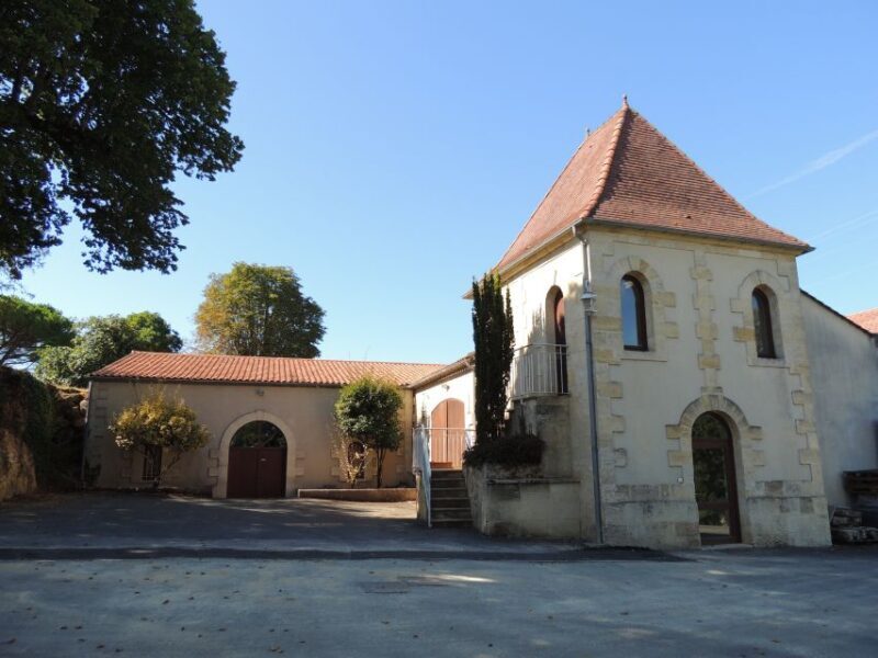 Saint-Émilion: Grand Cru Classé Winery Visit and Tasting - The Small Group Advantage