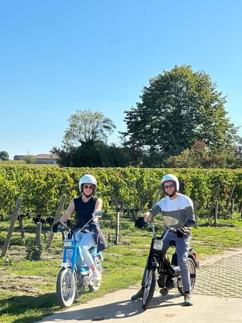 Saint-Emilion: Vintage moped rides and tours - Exploring the Saint-Emilion Moped Experience