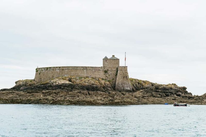 Saint-Malo: Guided Boat Tour with Local Captain - Analyzing the Value