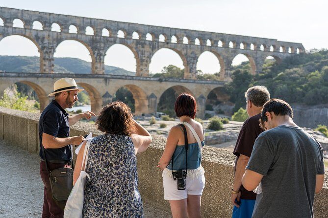Saint Remy, Les Baux and Pont du Gard Small Group Half-Day Trip - The Pros and Cons