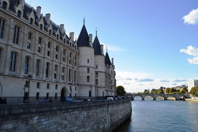 Sainte-Chapelle, Conciergerie & Palais de Justice Private Tour - The Sum Up