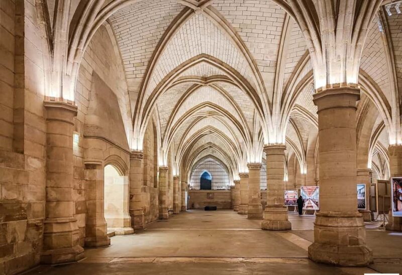 Sainte Chapelle & Conciergerie Private Guided Tour - The Allure of Sainte-Chapelle: A Gothic Masterpiece