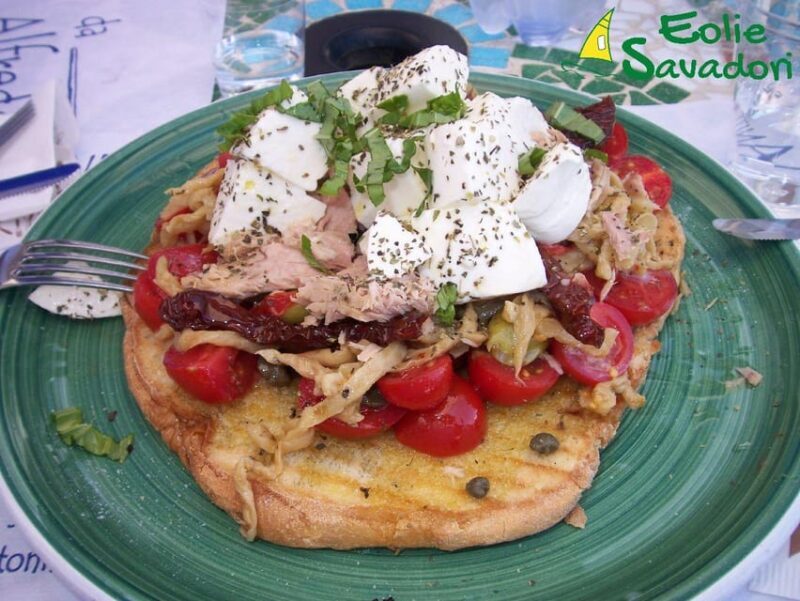 Salina Panarea Stromboli by night - FAQs