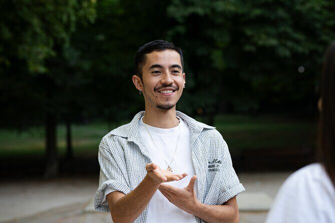 Salsa and Bachata Class in El Retiro park - FAQs