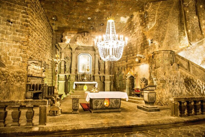Salt Mine Wieliczka & Lunch & Schindlers Factory Tour - Lunch: a well-timed break