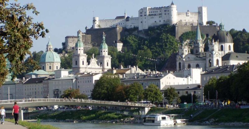 Salzburg 2.5-Hour Walking Tour: Mozart, Old Town & More - Key Points  
