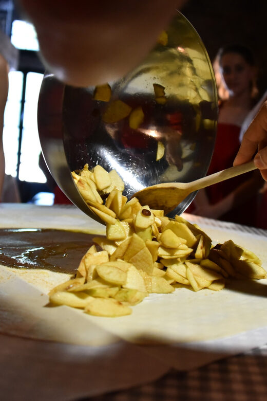 Salzburg: Dinner Cooking Class and Music - Key Points