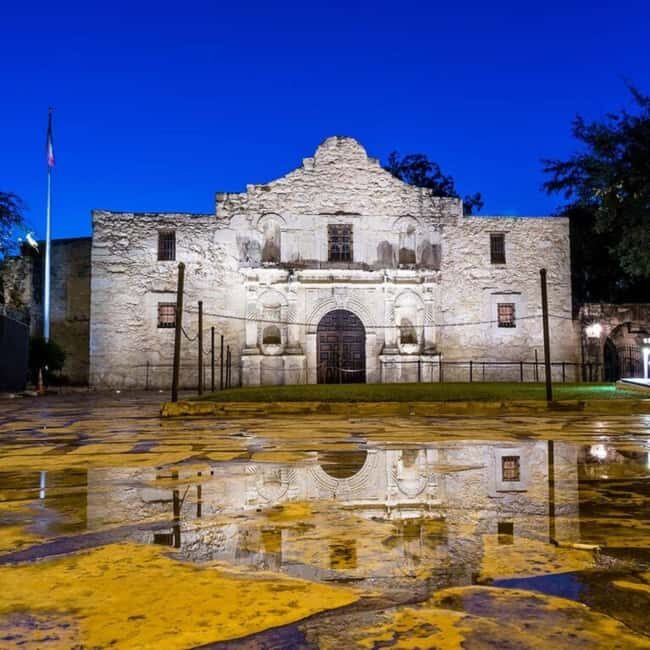 San Antonio: City Lights Night Tour by Trolley - Why Choose the San Antonio City Lights Night Tour?  