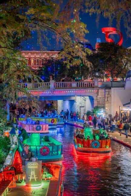 San Antonio: Holiday Sights & Festive Nights Trolley Tour - Transportation, Timing, and Practicalities