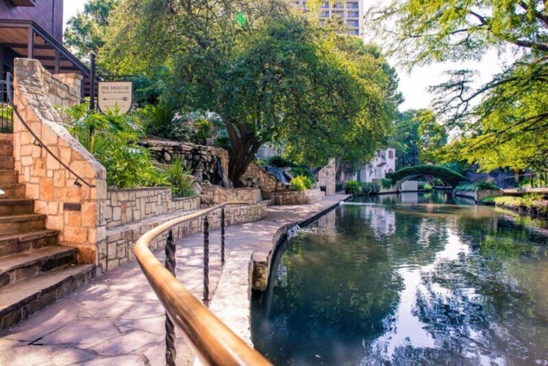 San Antonio Premium City Tour with Alamo & River Walk Cruise - Discovering San Antonio: A Balanced Look at the Premium City Tour with Alamo & River Walk Cruise