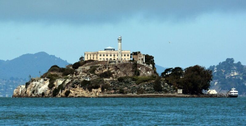 San Francisco: Alcatraz Island & Bike Rental - Key Points