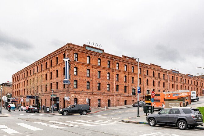 San Francisco's Fisherman's Wharf Self Guided Walking Tour - Discovering Local Landmarks and Hidden Corners