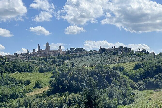 San Gimignano + Lunch&Wine private tour by van from Lucca or Pisa - Discover San Gimignano with a Private Van Tour from Lucca or Pisa
