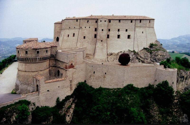 San Leo: Fortress Entry Ticket and Cagliostro's Prison - Key Points