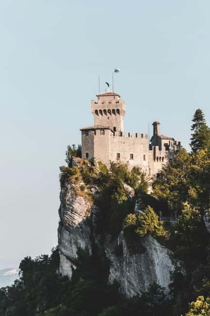 San Marino in a Small Group: Guided Tour with a 7-Museum and Tower Pass - A Detailed Look at the Tour Experience
