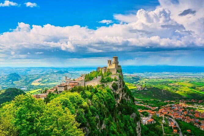 San Marino Uncovered: Private Walk the World's Oldest Republic - Key Points