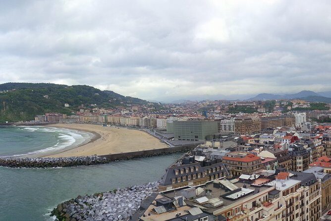 San Sebastian Bike Tour - Discover San Sebastián on Two Wheels: A Practical Overview