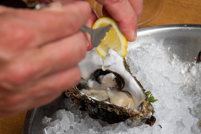 San Sebastian Food & Pintxos Tour with 12 Food & Drinks Tastings - What Sets This Tour Apart? 