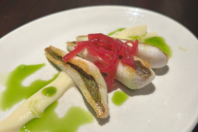 San Sebastian Food Tour: Pintxos, Drinks, and Tapas with a Local - What to Expect: Food, Drinks, and Atmosphere