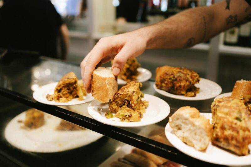 San Sebastian Like a Local: Evening Pintxos Tour - Key Points