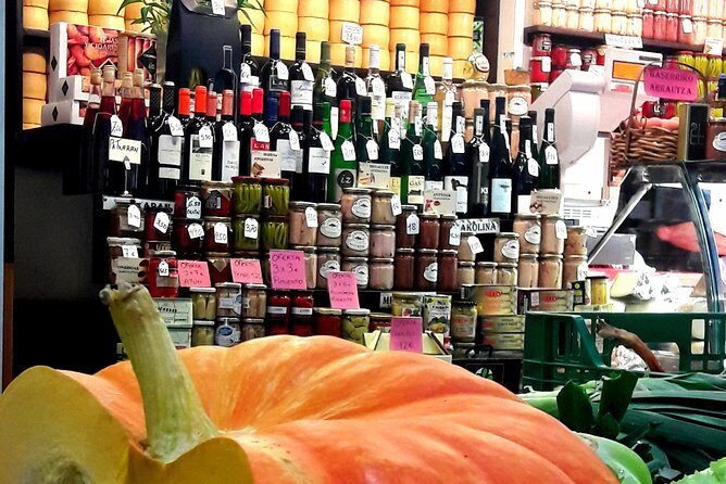 San Sebastián Private Food-Historical tour & meal at a Gastronomy Club - Practical Details and Logistics