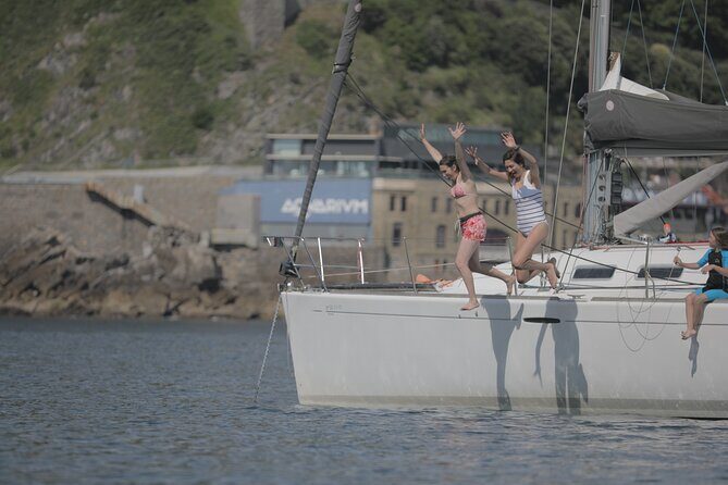 San Sebastian Private Sailing at La Concha Beach & Pasai Donibane - An In-Depth Look at the Sailing Experience